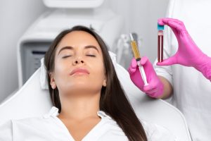 Mengenal PRP, Treatment Wajah dengan Darah Sendiri